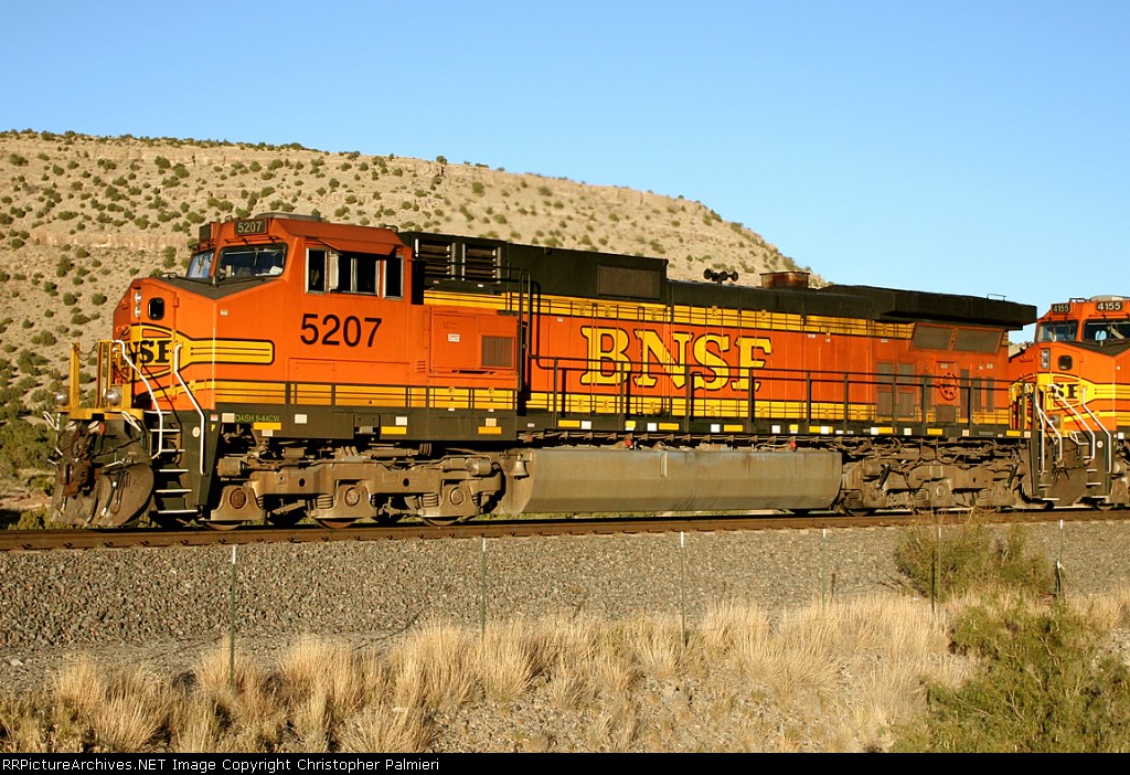 BNSF 5207